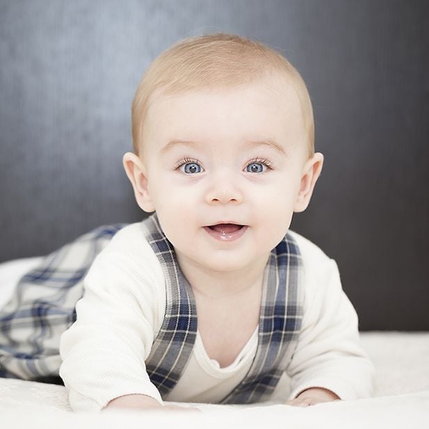 Así cambia el color de ojos de un bebé con el tiempo | Vision Direct